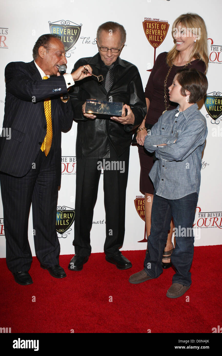 Mayor Jimmy Delshad, Larry King, Shawn Southwick and Cannon King ...