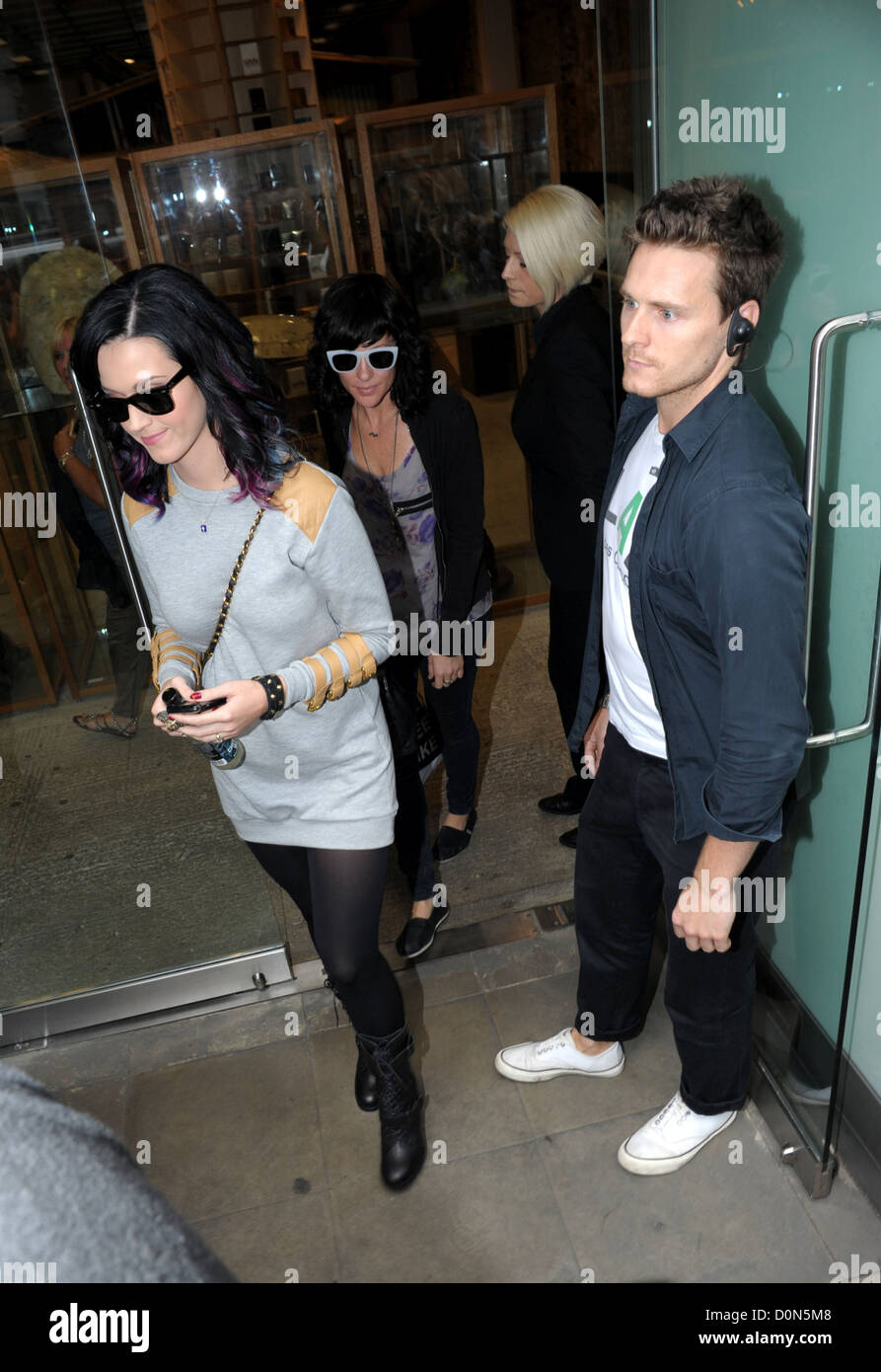 Katy Perry leaving 'Dover Street Market' in Mayfair London, England ...