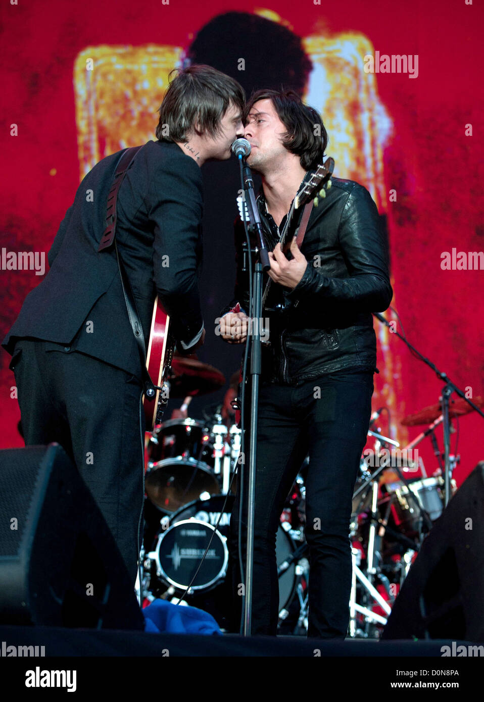 The Libertines - Peter Doherty Leeds Festival 2010 at Bramhall Park ...