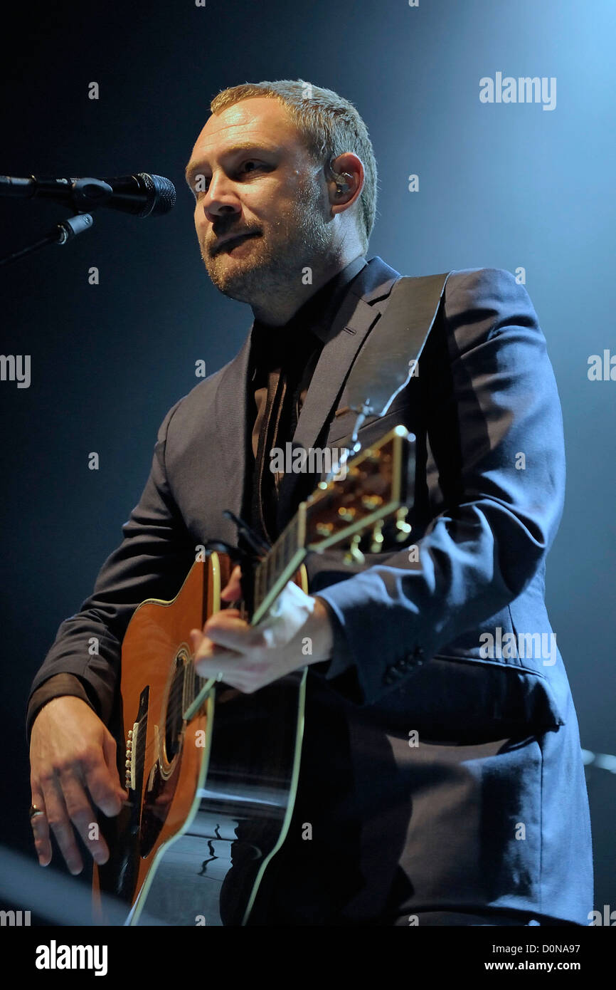 David Gray performing on stage at the Molson Canadian Amphitheatre ...