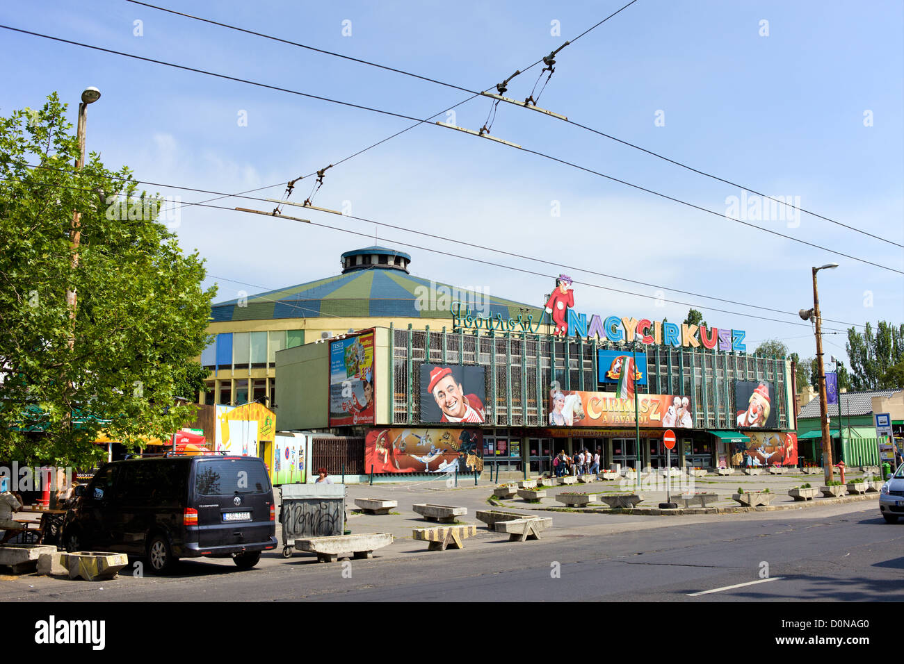 Circus building hi-res stock photography and images - Alamy