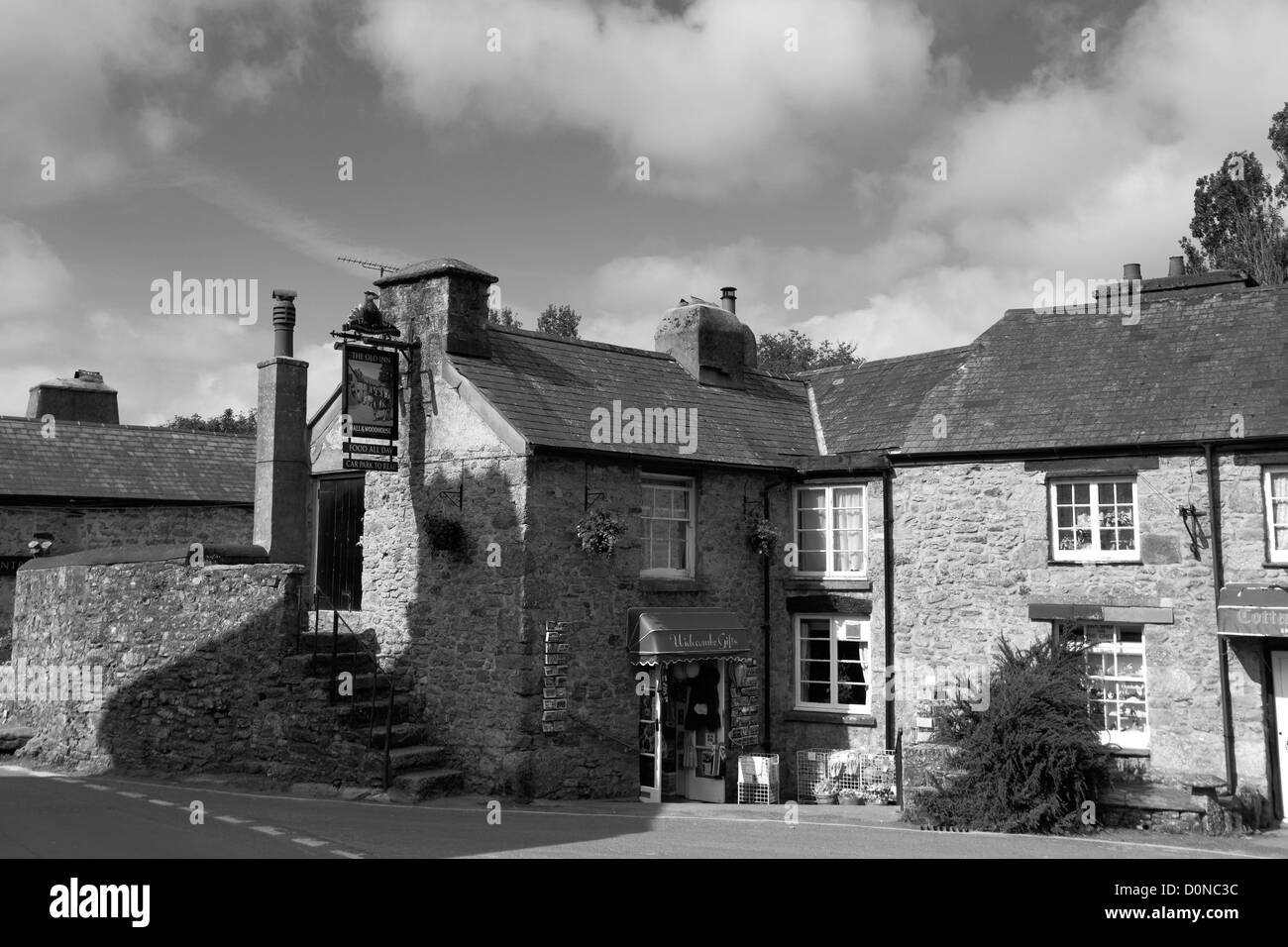 Stone buildings, Widecombe in the Moor village, Dartmoor National Park ...