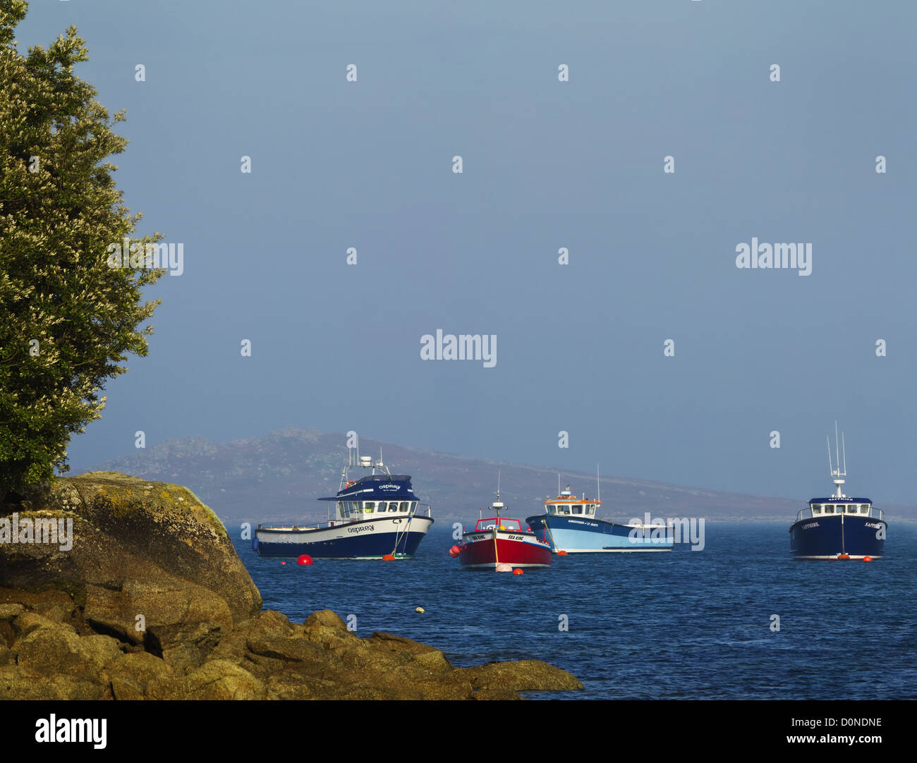 Scilly boats hi-res stock photography and images - Alamy