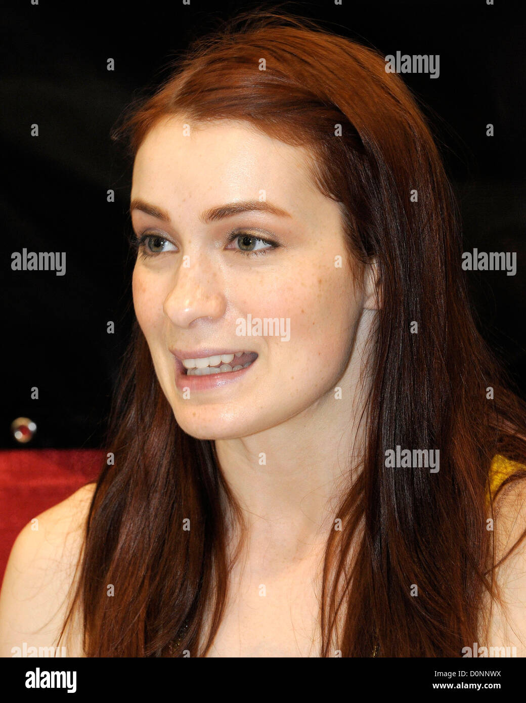 Felica Day FanExpo autograph session at the Metro Toronto Convention ...