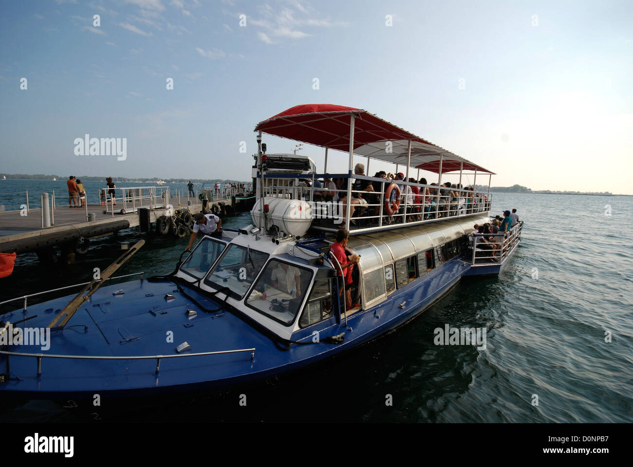 Toronto lake hi-res stock photography and images - Alamy