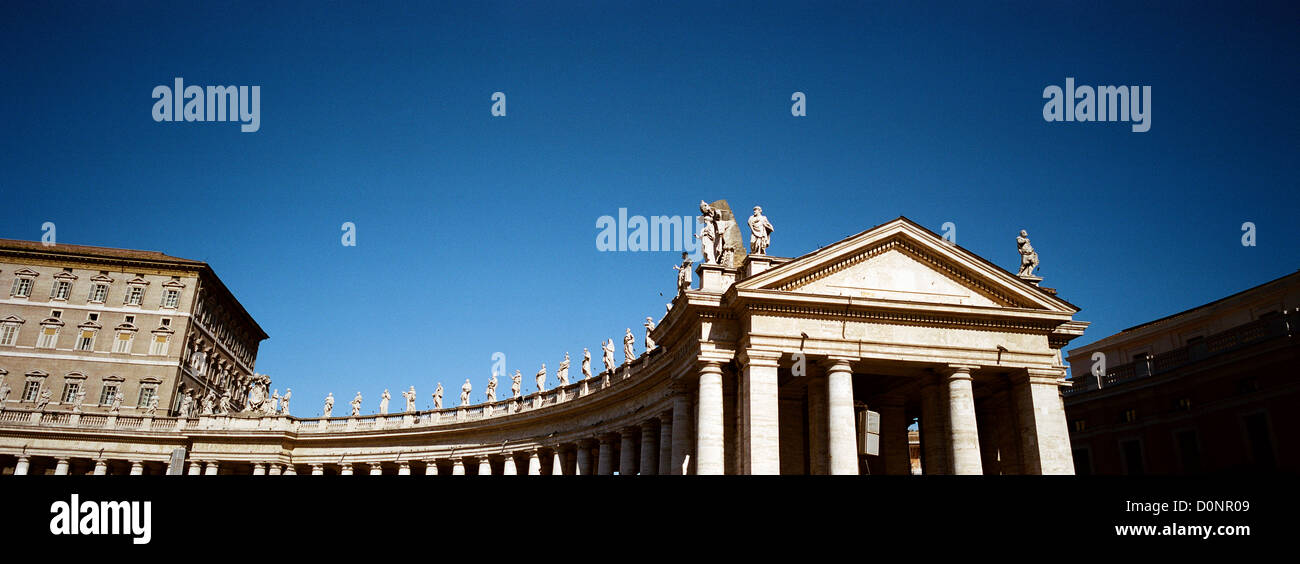 A Panoramic view of St. Peter's Colonnade in St.Peter's Square, Vatican ...