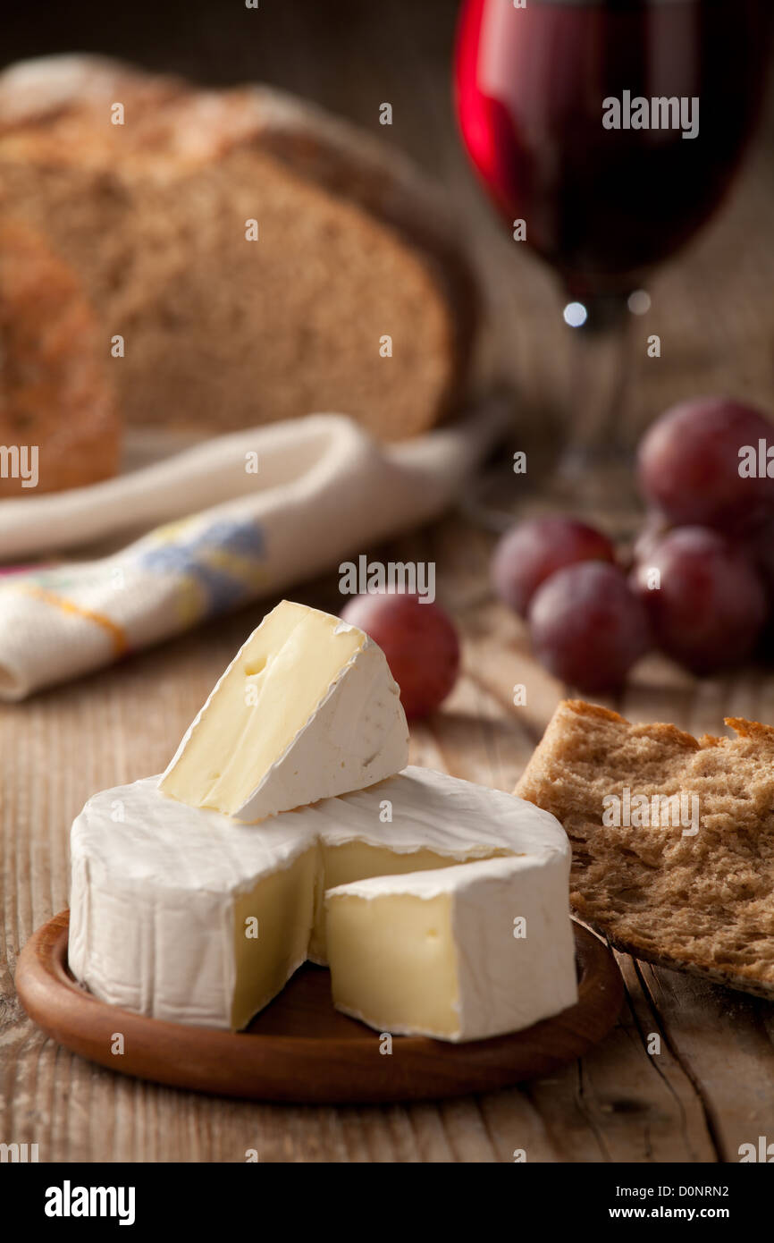 Wheel of bread hi-res stock photography and images - Alamy