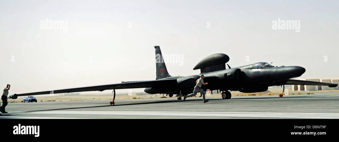 Airmen quickly remove final pins U-2 before flight. sortie was Captain ...