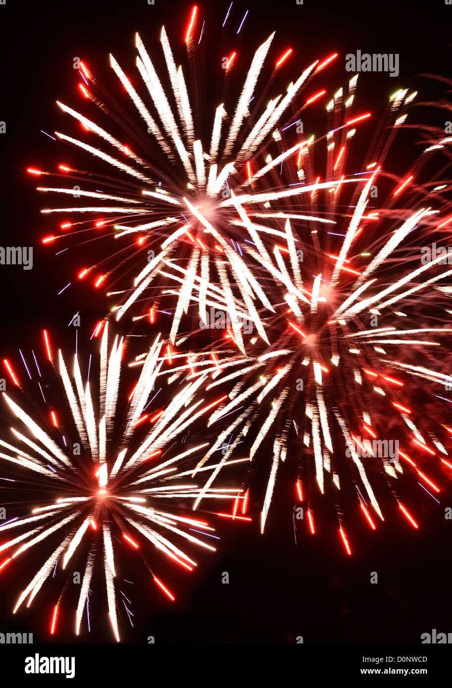 White fireworks hi-res stock photography and images - Alamy