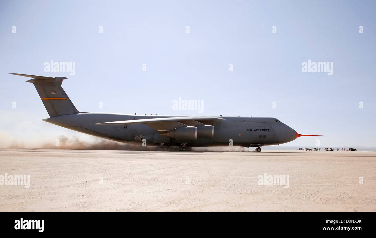 Air force c 5 galaxy aircraft hi-res stock photography and images - Alamy