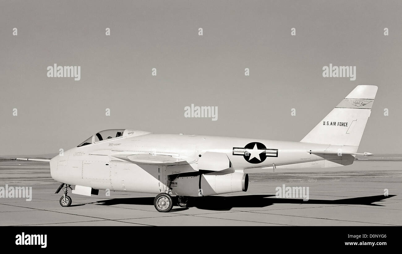 X 5 hi-res stock photography and images - Alamy