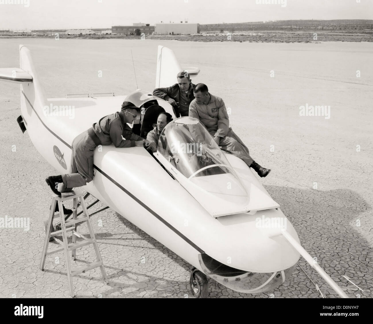 M2 f1 lifting body aircraft hi-res stock photography and images - Alamy