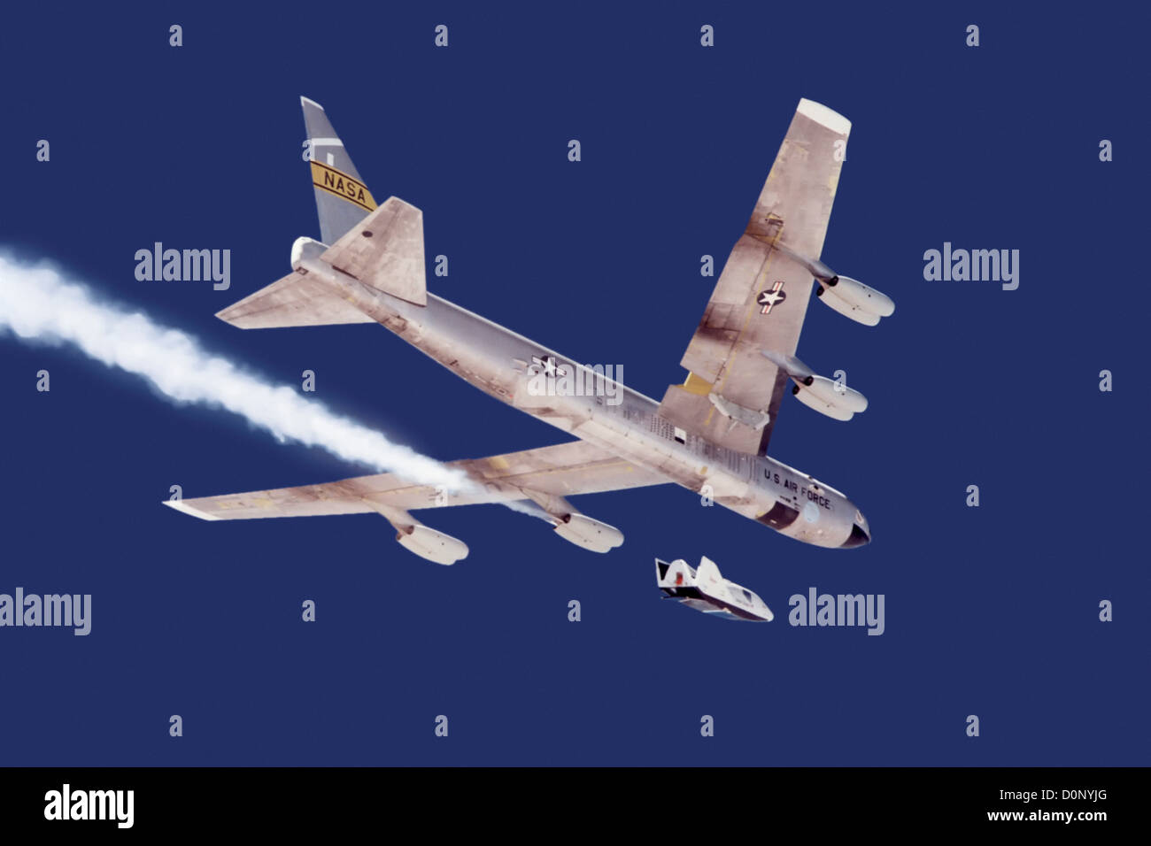 Launching vehicle hi-res stock photography and images - Alamy
