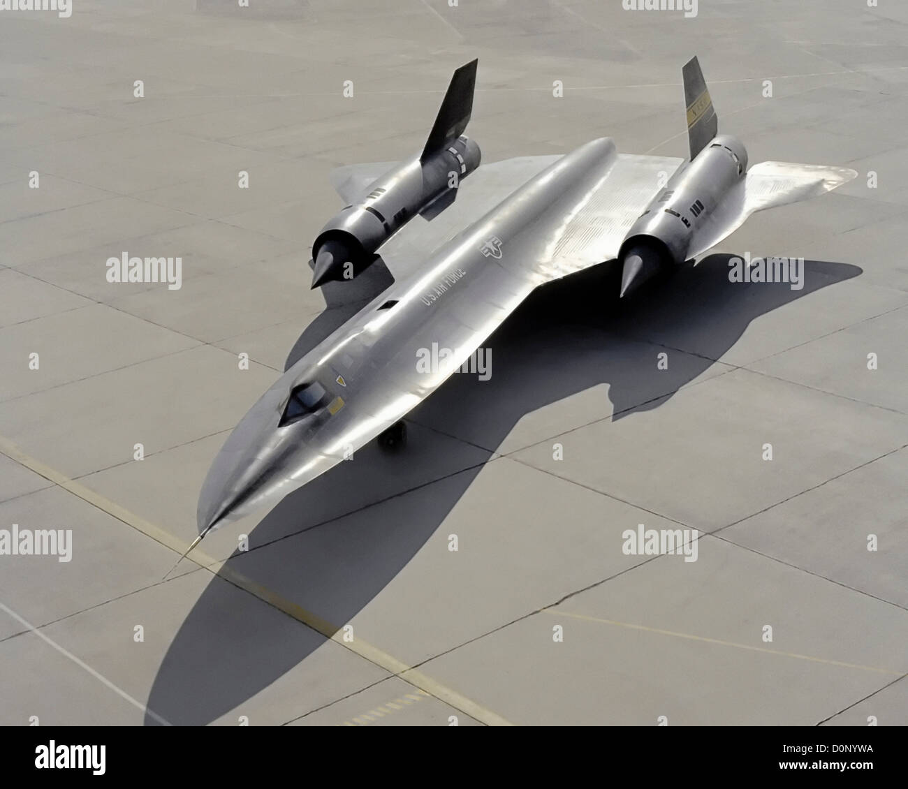 Yf 12 hi-res stock photography and images - Alamy