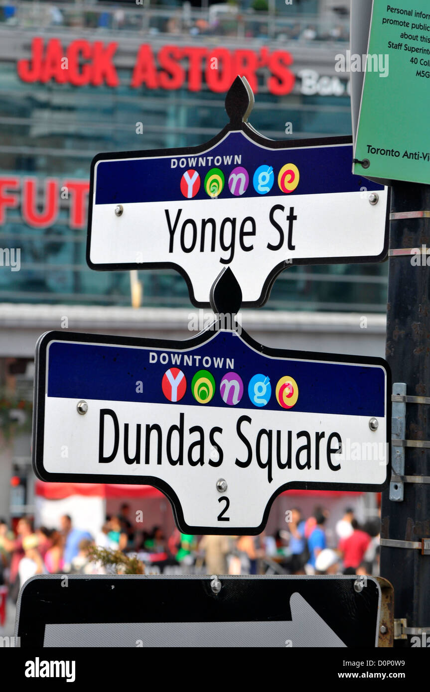 Yonge street sign in downtown hi-res stock photography and images - Alamy