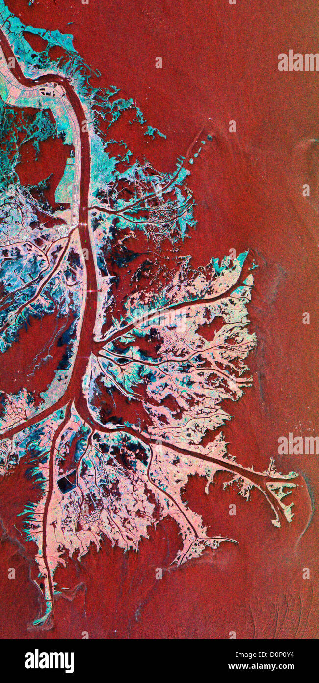 Mississippi river delta sediment hi-res stock photography and images ...