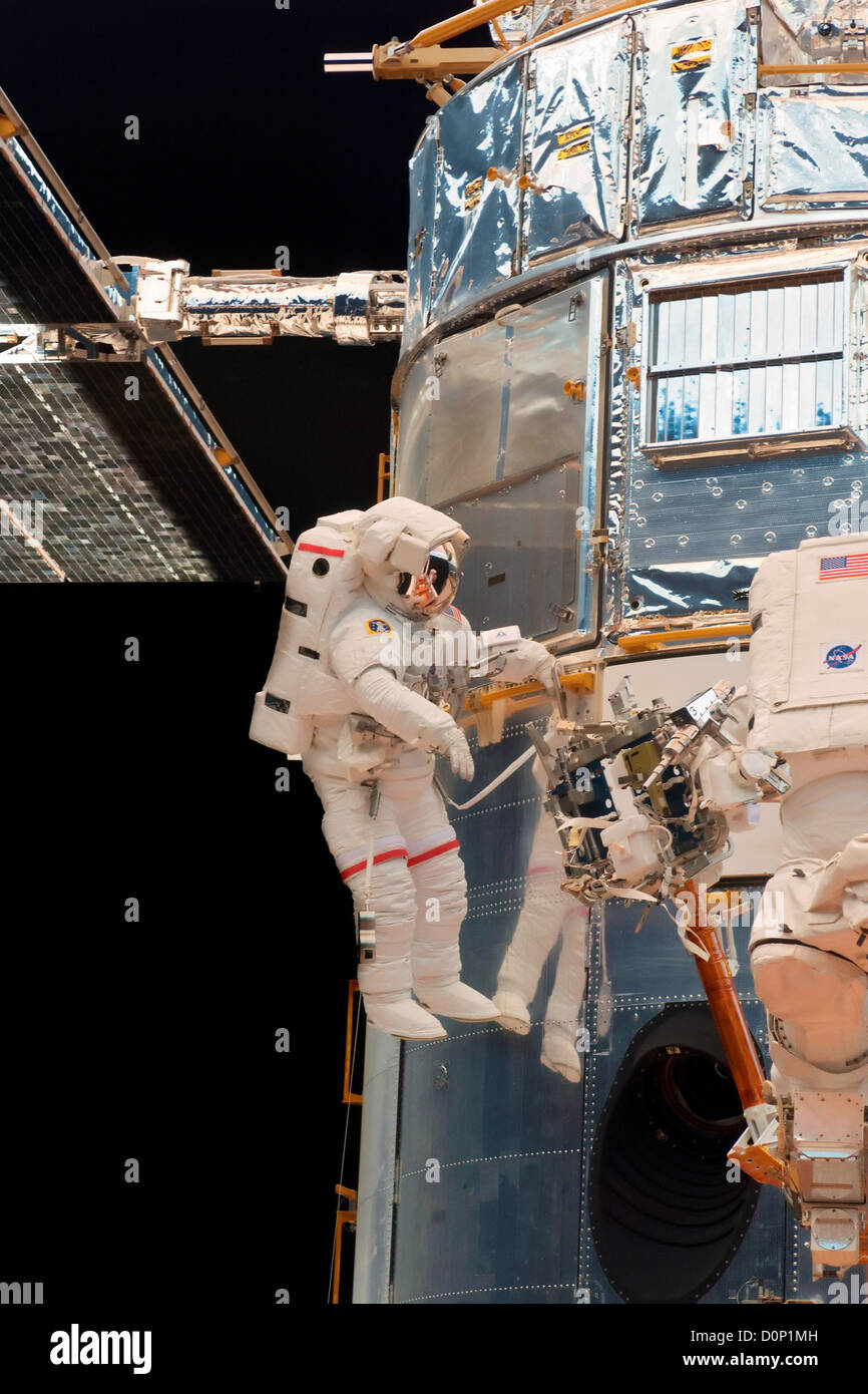 Repairing Hubble Astronauts