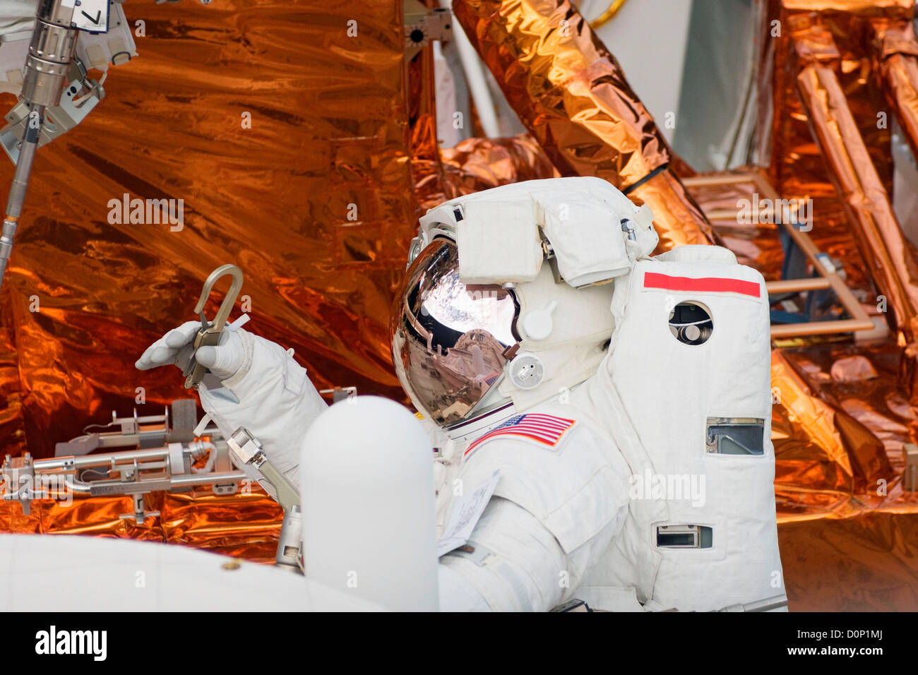 Fixing the Hubble Telescope Stock Photo - Alamy