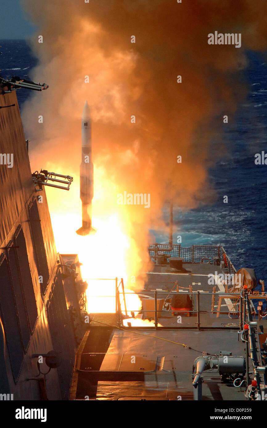 Missile Launch During RIMPAC Stock Photo - Alamy