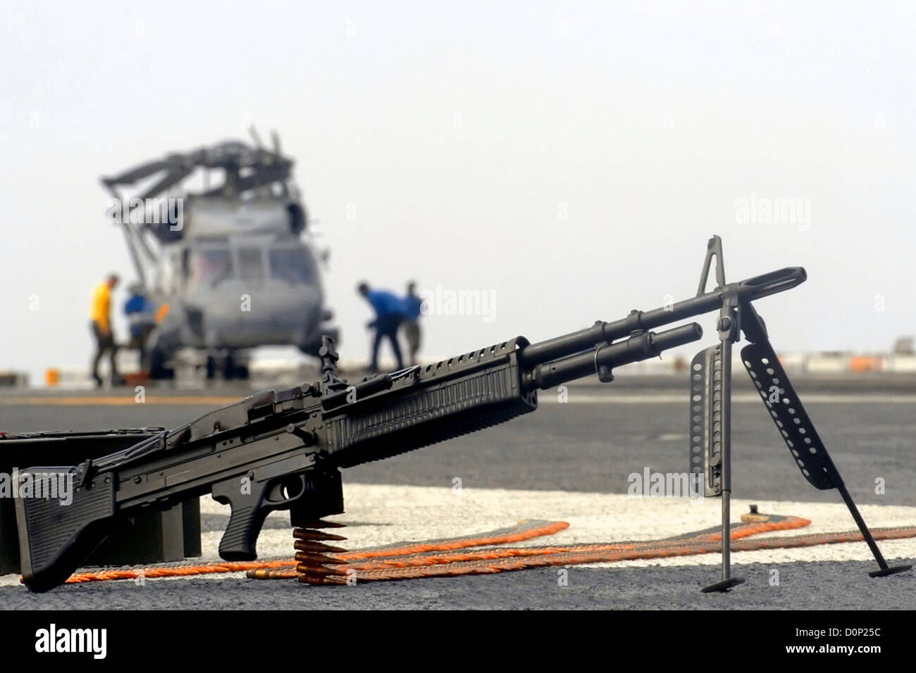 Machine gun crew on hi-res stock photography and images - Alamy