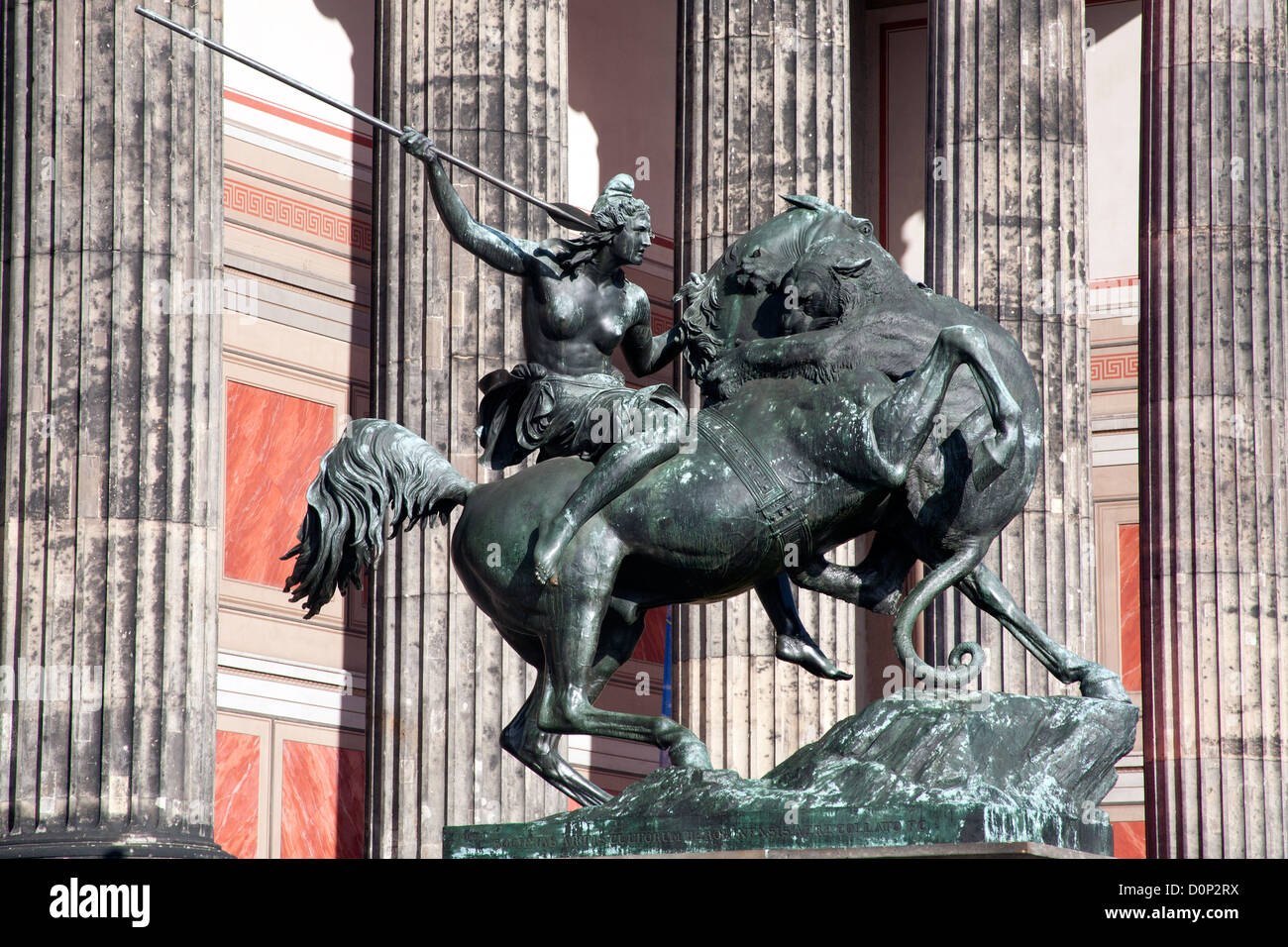Kämpfende Amazone Fighting Amazonian Woman by August Kiss statue on the ...
