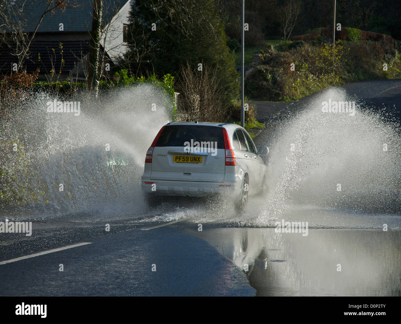 Car flood water hi-res stock photography and images - Alamy