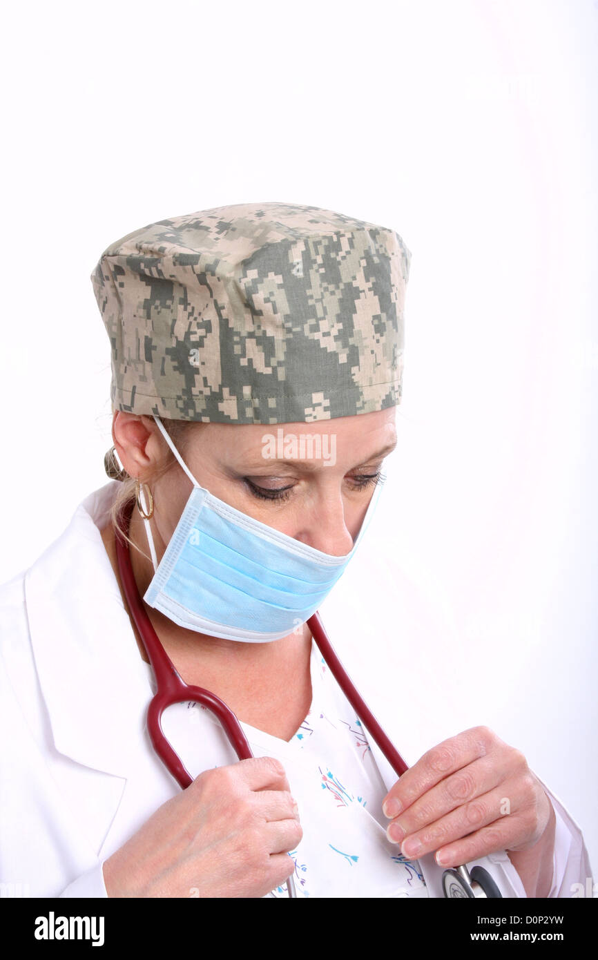 Military doctor hi-res stock photography and images - Alamy