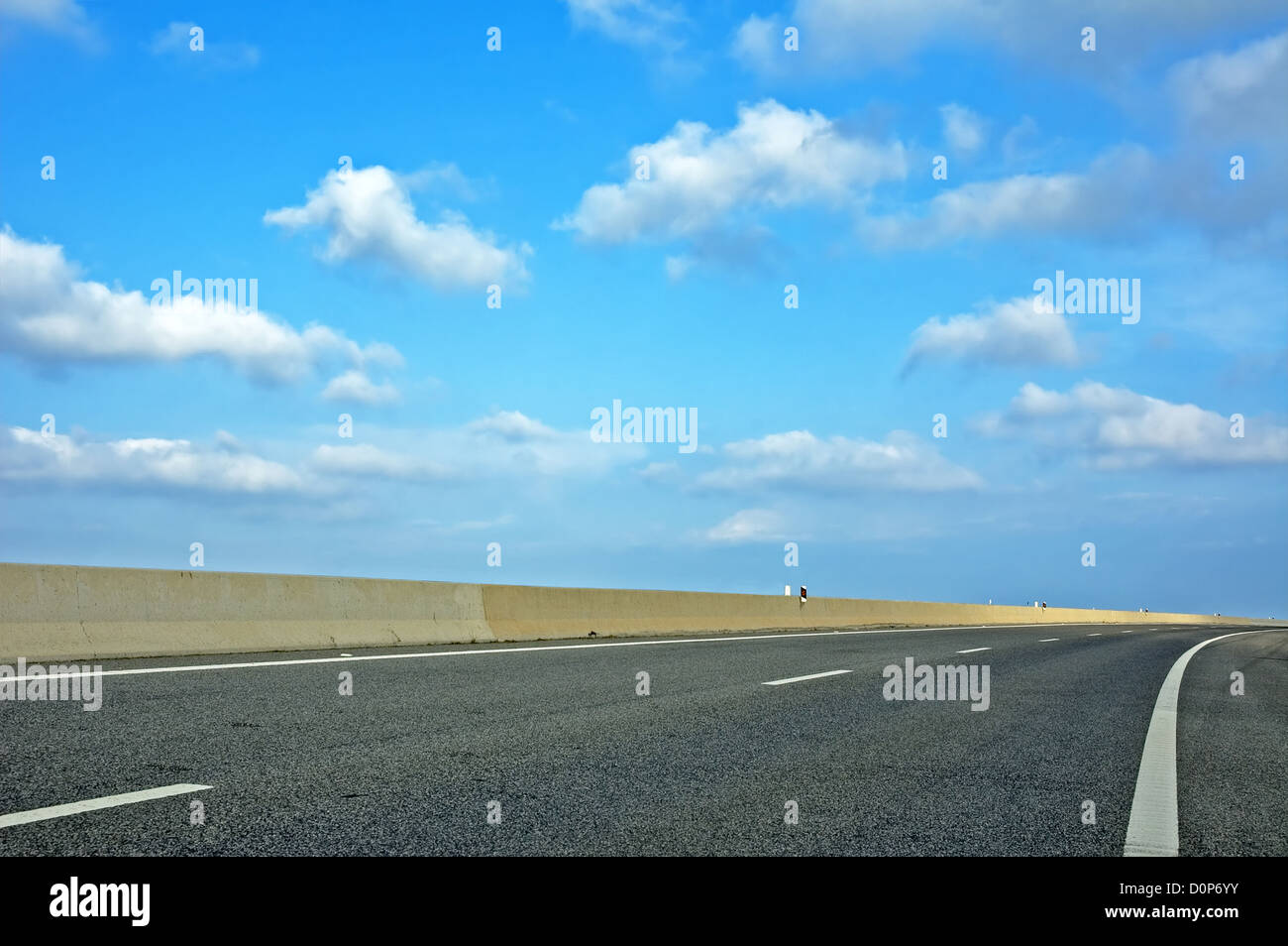 Highway down hill hi-res stock photography and images - Alamy