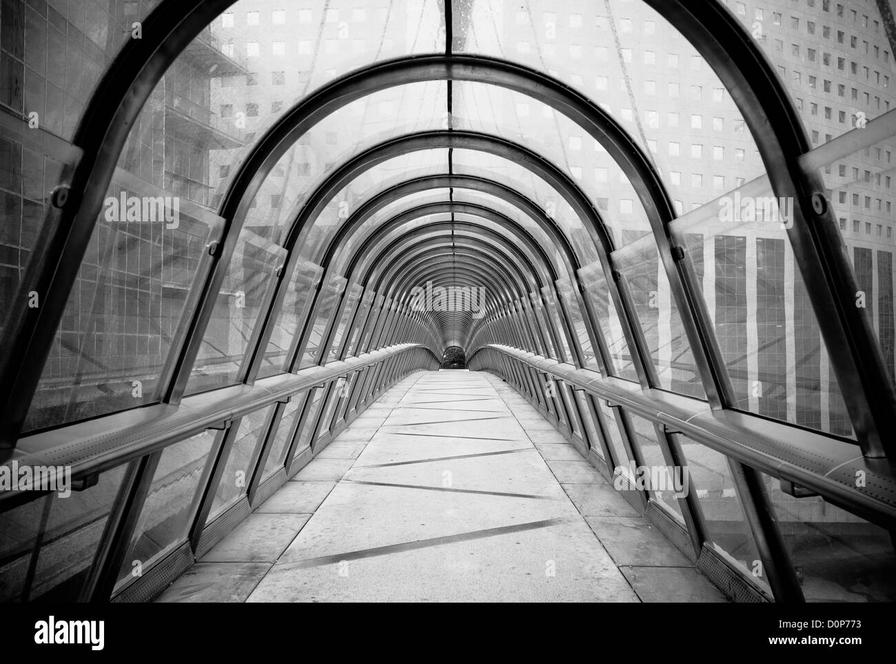 Glass tunnel hi-res stock photography and images - Alamy