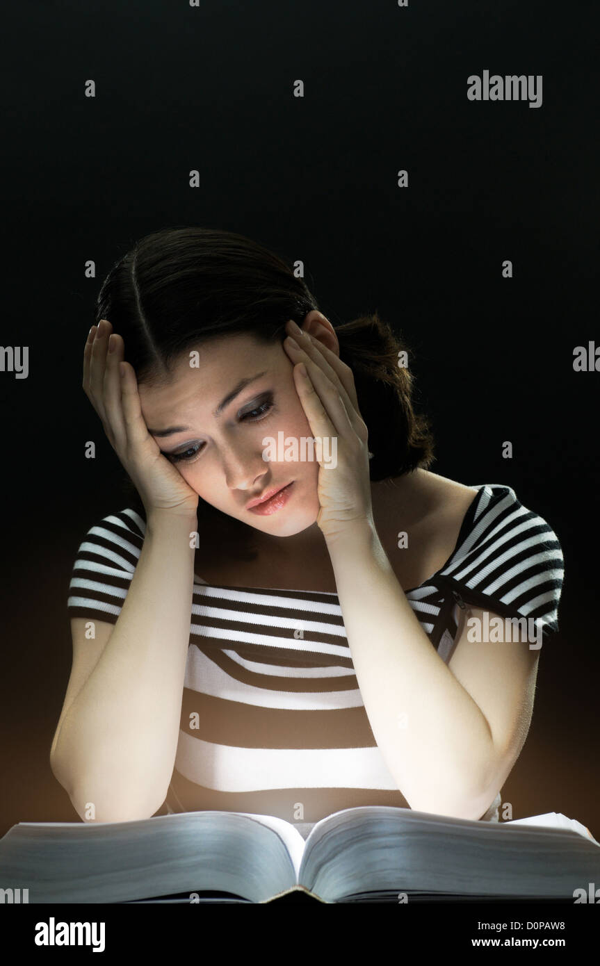 Person reading dictionary hi-res stock photography and images - Alamy