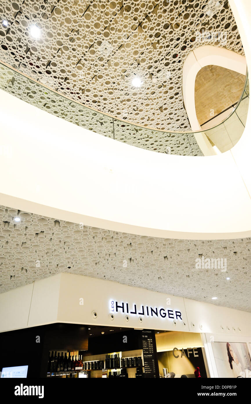 Mall Wien Mitte, Flagship Store Leo Hillinger, Austria, Vienna Stock ...