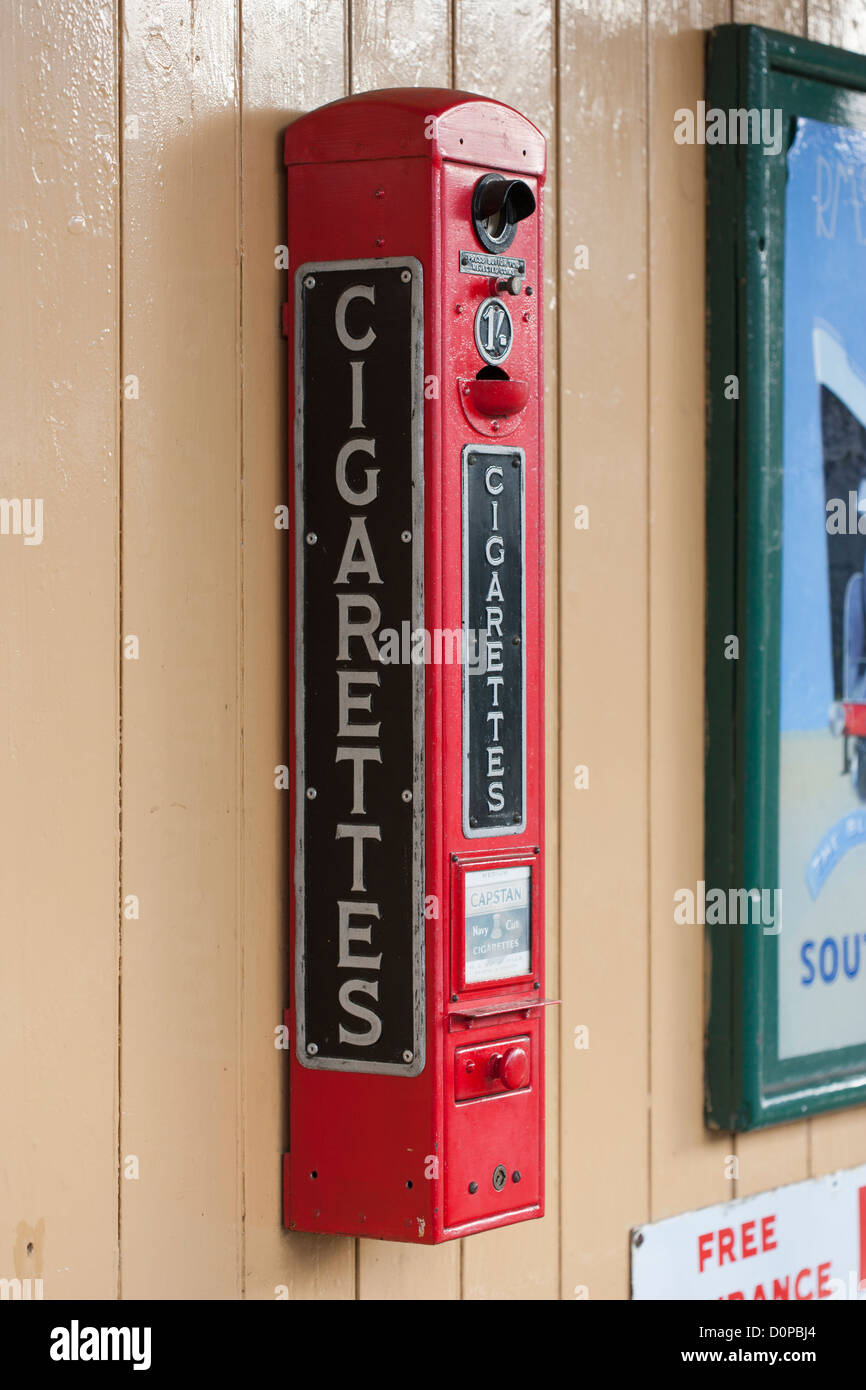 Old Cigarette dispenser or vending machine Stock Photo - Alamy Old Cigarette dispenser or vending machine Stock Photo - Alamy