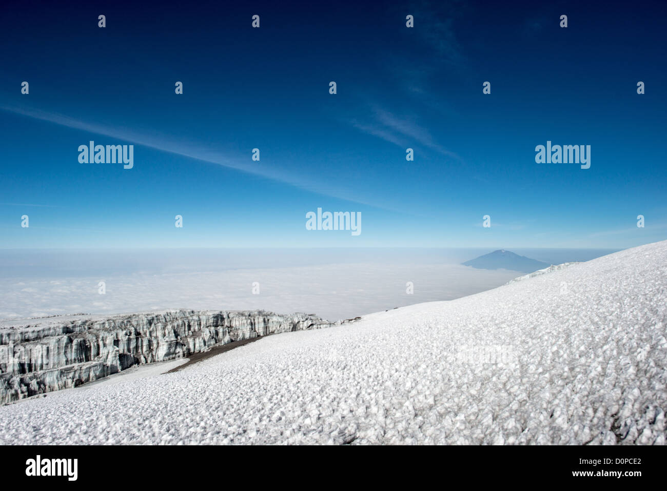 Glacier at summit of mt kilimanjaro hi-res stock photography and images ...