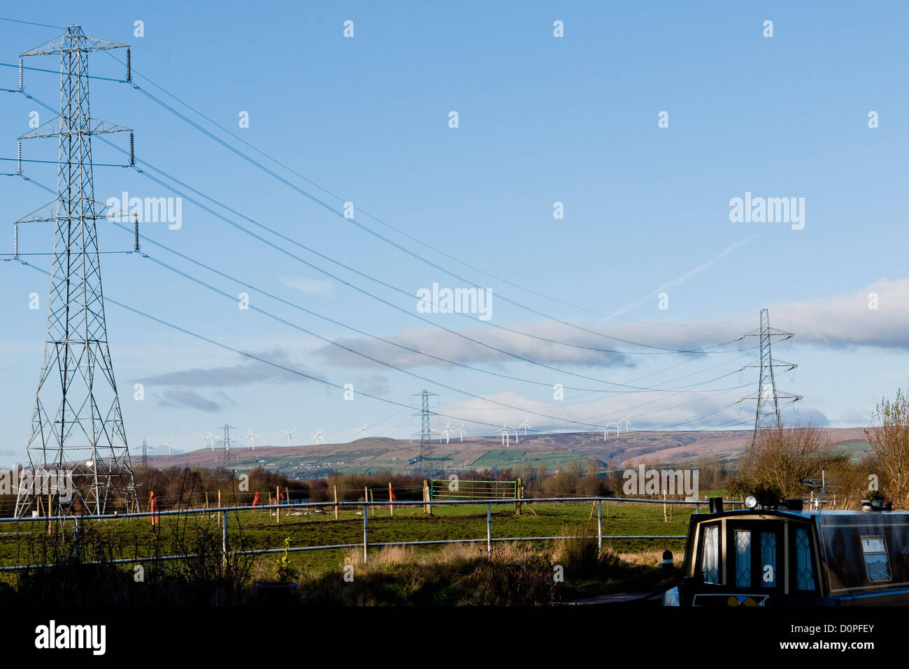 Power barge hi-res stock photography and images - Alamy