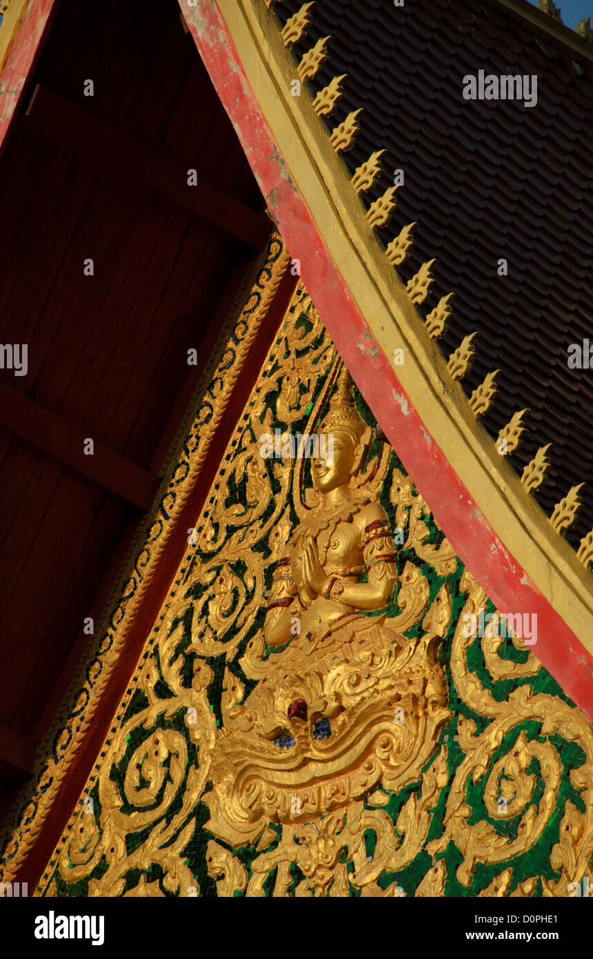 Typical buddhist architecture decorated temple hi-res stock photography ...