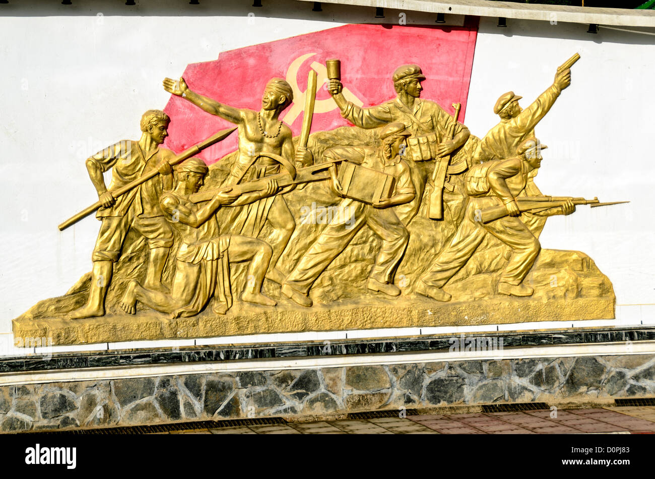 Independence Monument Gold Frieze Sam Neua Laos // SAM NEUA, Laos — A ...