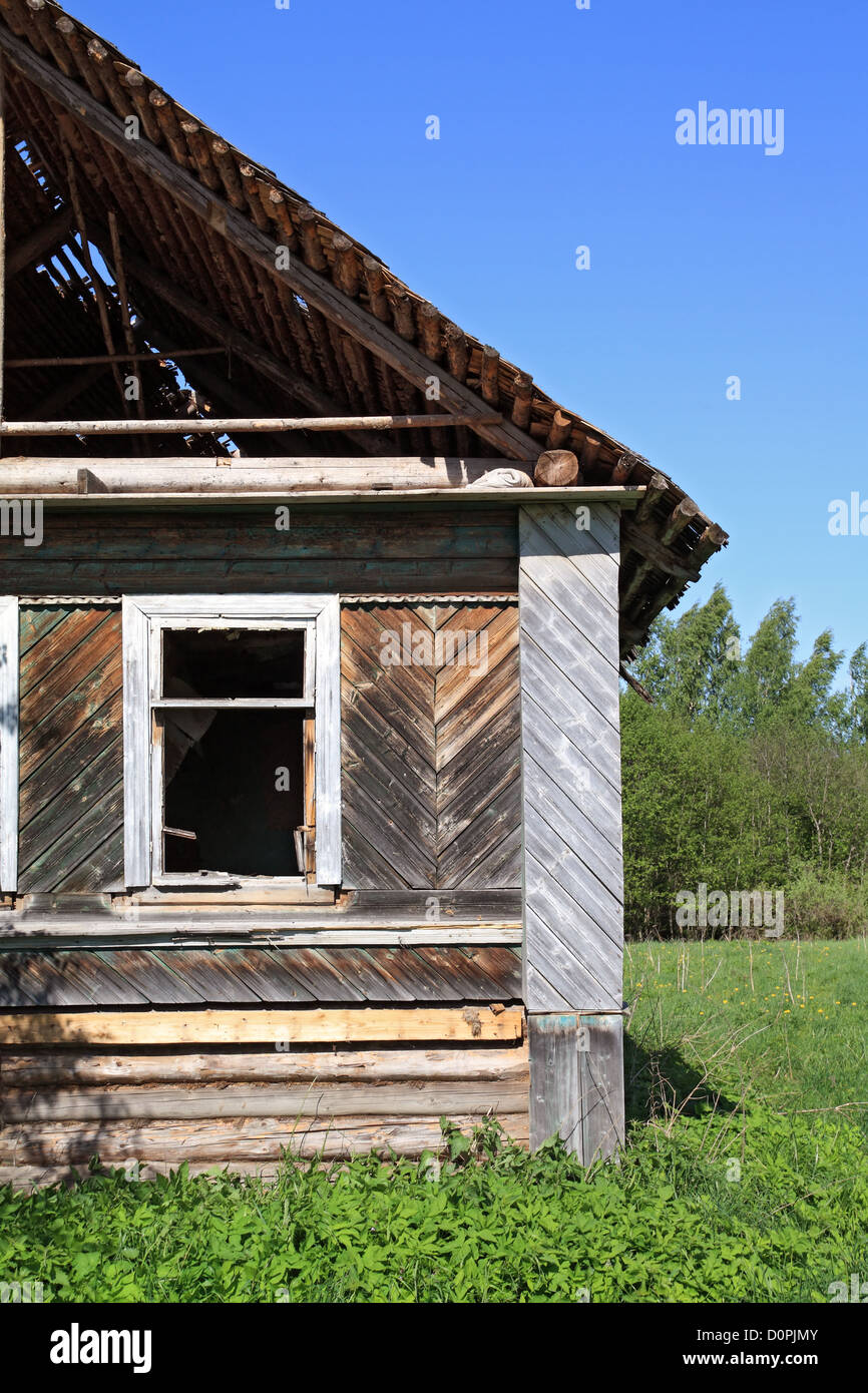 Ruined house interior hi-res stock photography and images - Alamy