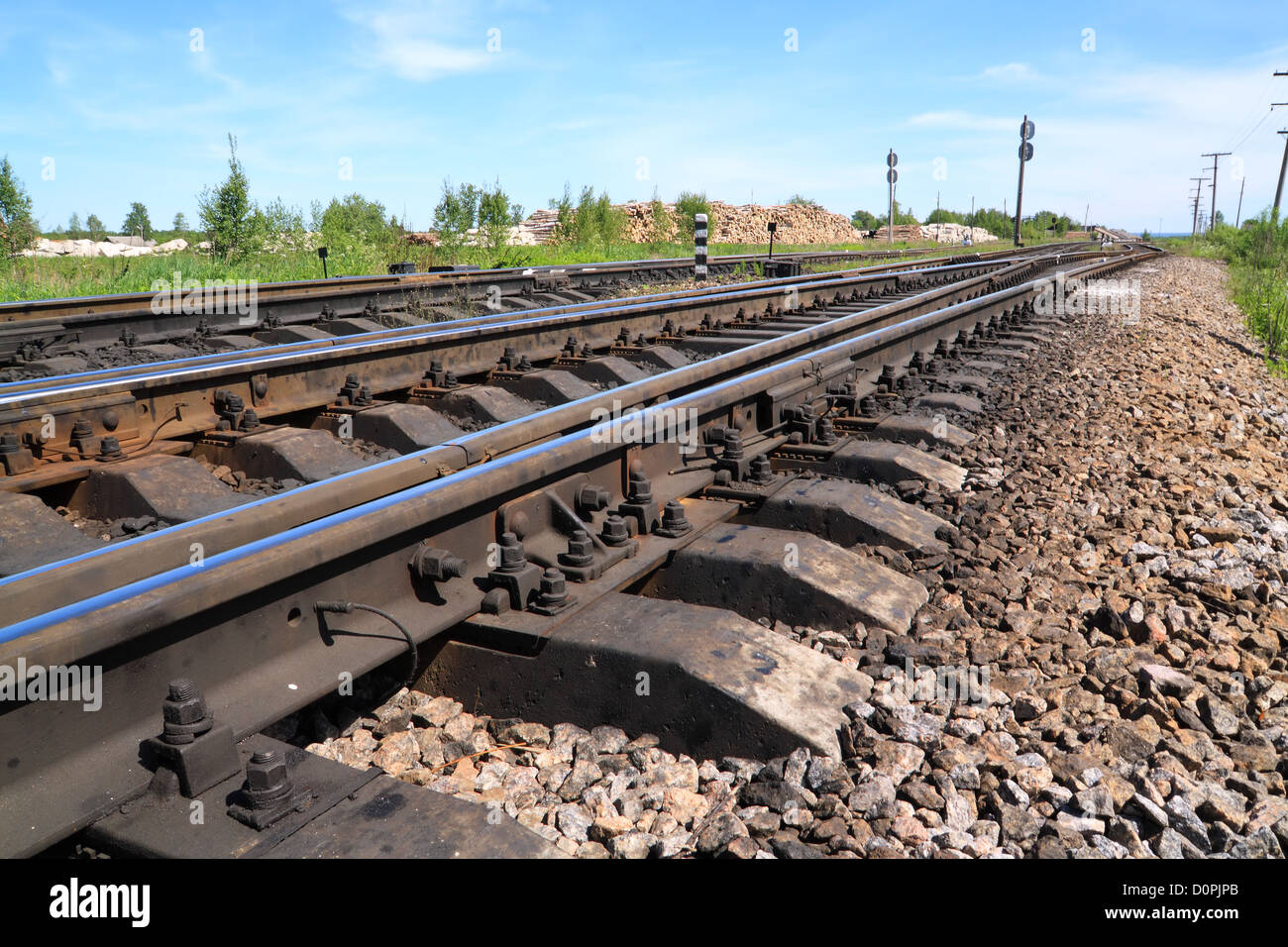 Merging railroad hi-res stock photography and images - Alamy