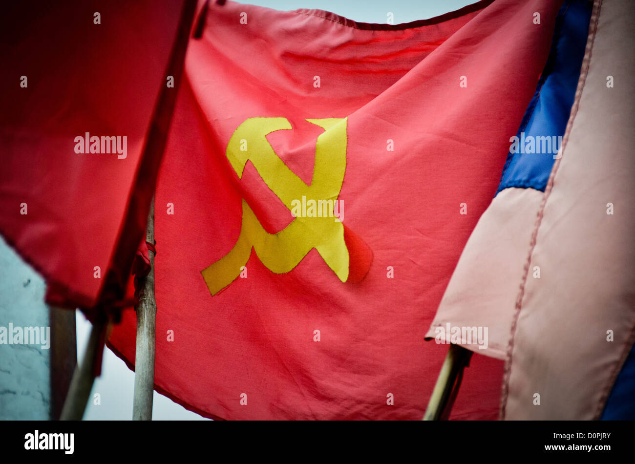 Hammer and sickle flag hi-res stock photography and images - Alamy