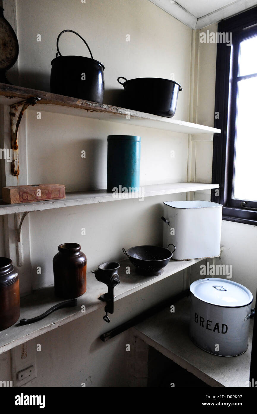 An old style kitchen at the Black Country Living Museum Stock Photo - Alamy
