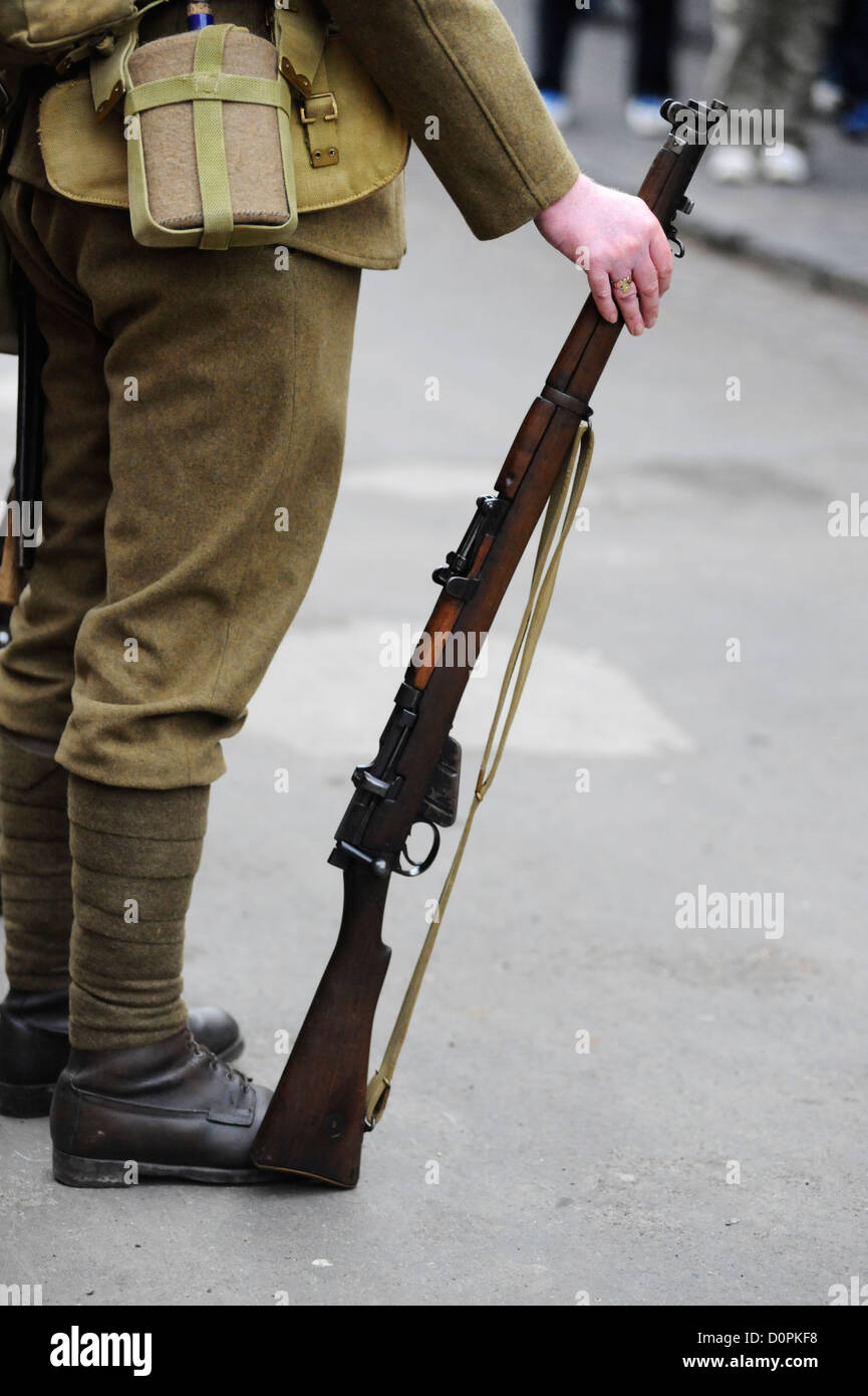 303 lee enfield rifle hi-res stock photography and images - Alamy