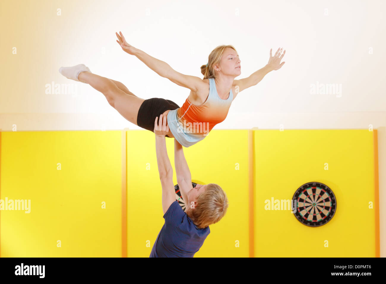 Acrobatic couple hi-res stock photography and images - Alamy
