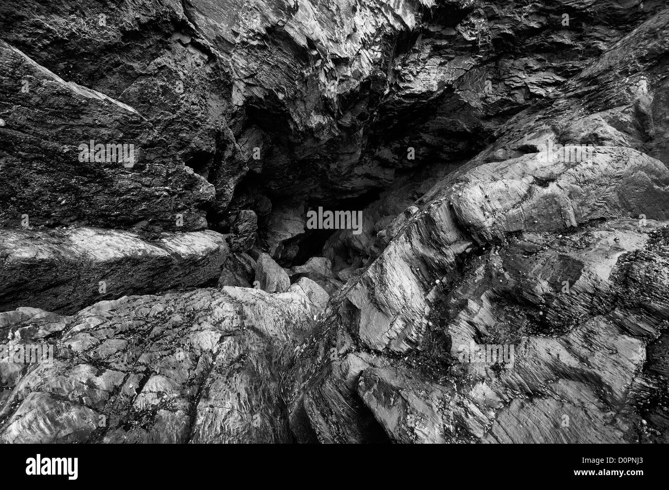 Dark Cave Entrance High Resolution Stock Photography and Images - Alamy