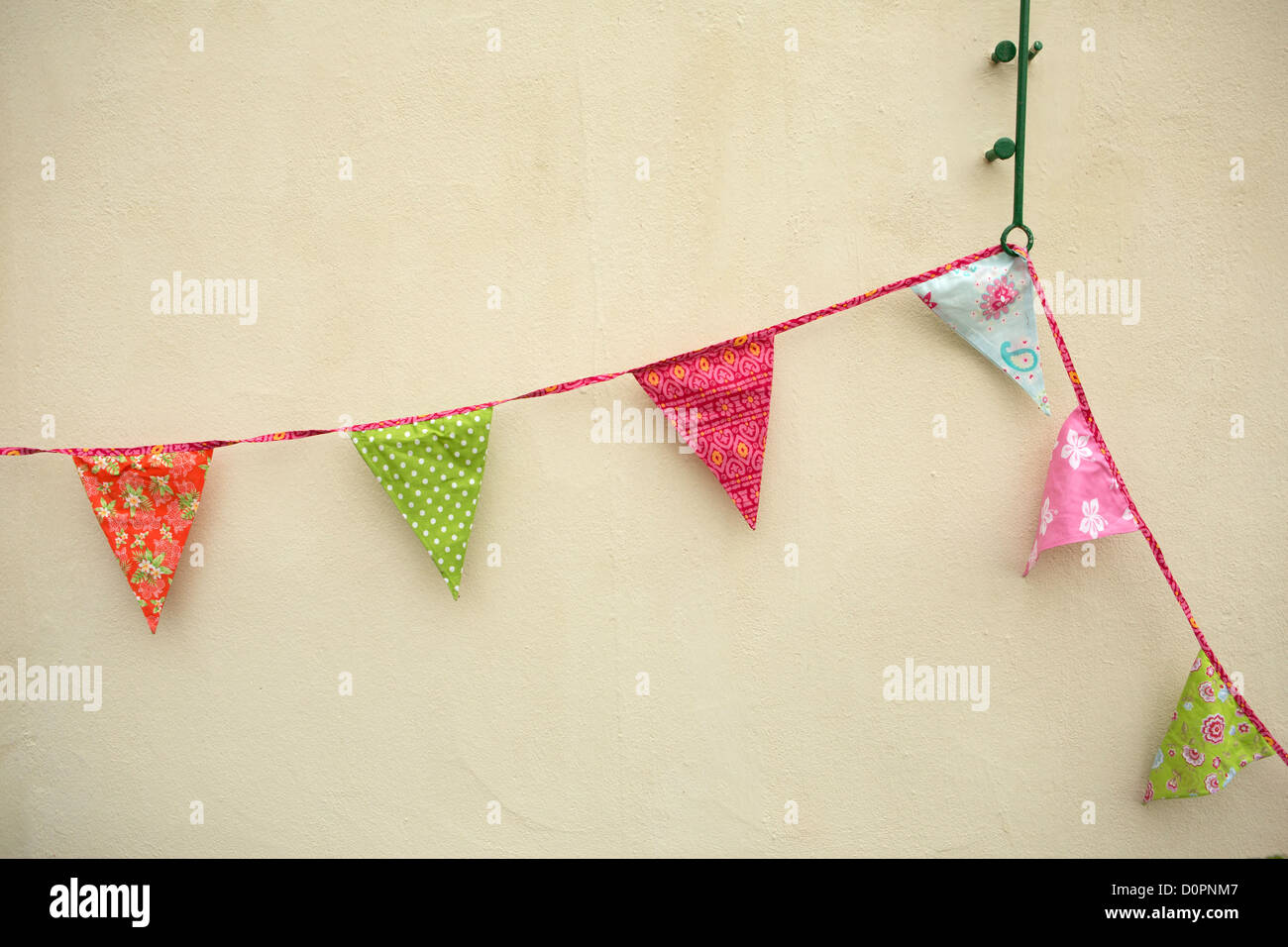 Plain colour bunting hi-res stock photography and images - Alamy