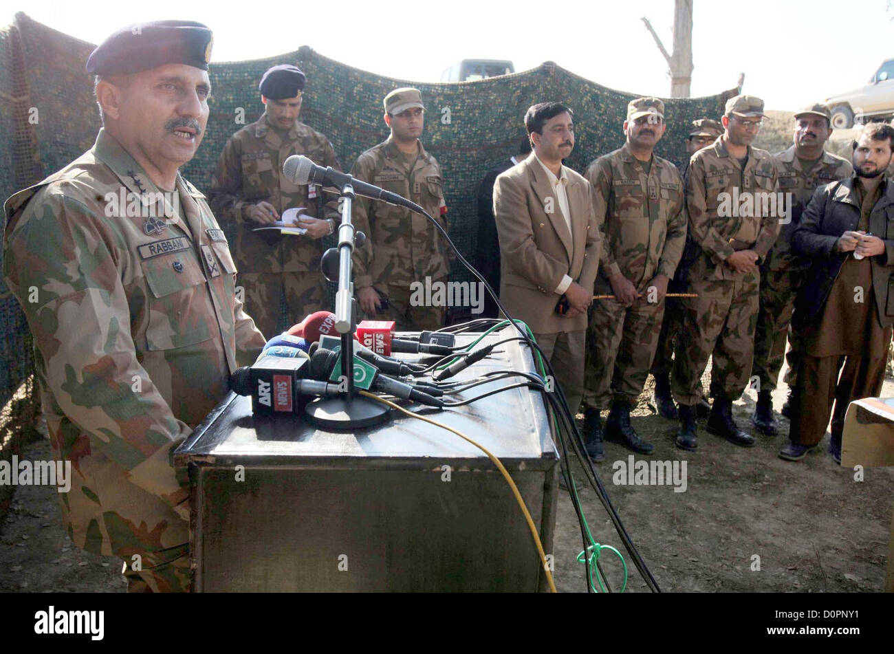 Core Commander of XI Corps, Lt.Gen Khalid Rabbani addresses to Army ...