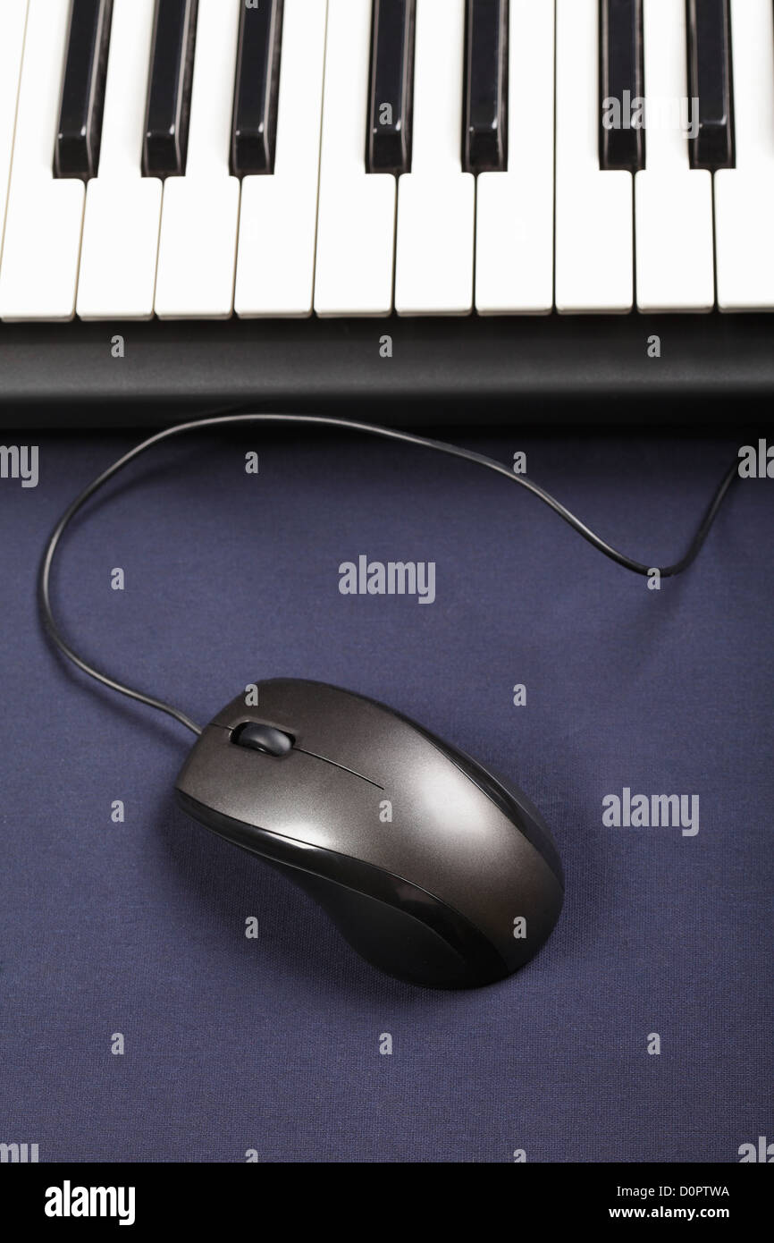 Mouse and keyboard Stock Photo - Alamy