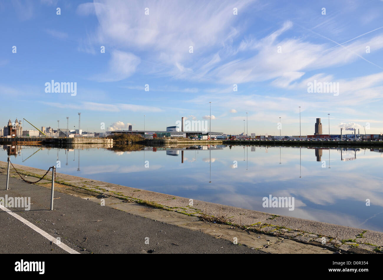Mersey river hi-res stock photography and images - Alamy