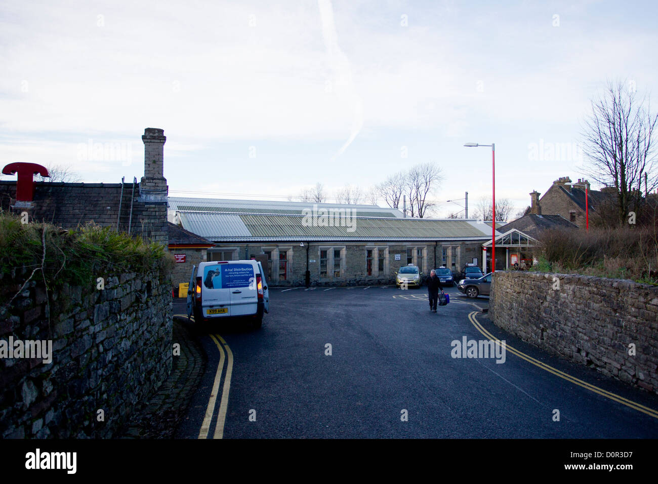 Oxenholme Railway station viewed from the north side Stock Photo - Alamy