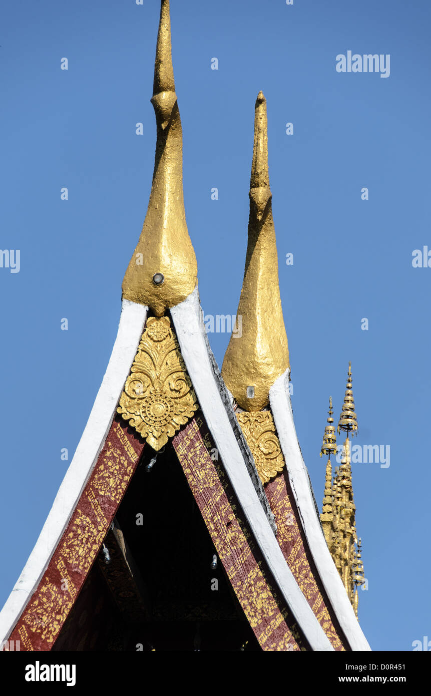 Wat Xieng Thong Temple Roof Detail Luang Prabang Laos // LUANG PRABANG ...