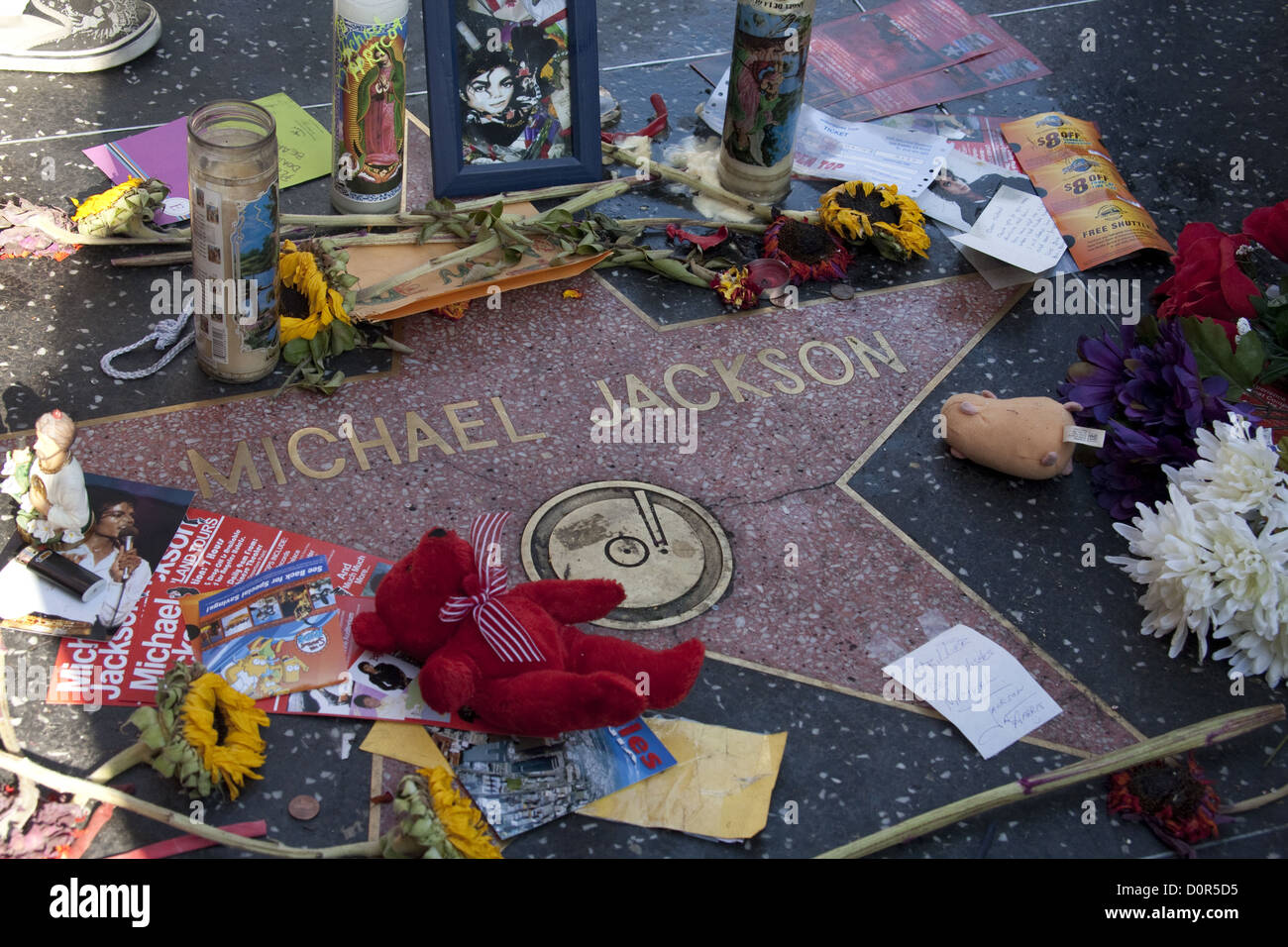 Tributes left on Michael Jackson's star on the Hollywood Walk of Fame ...